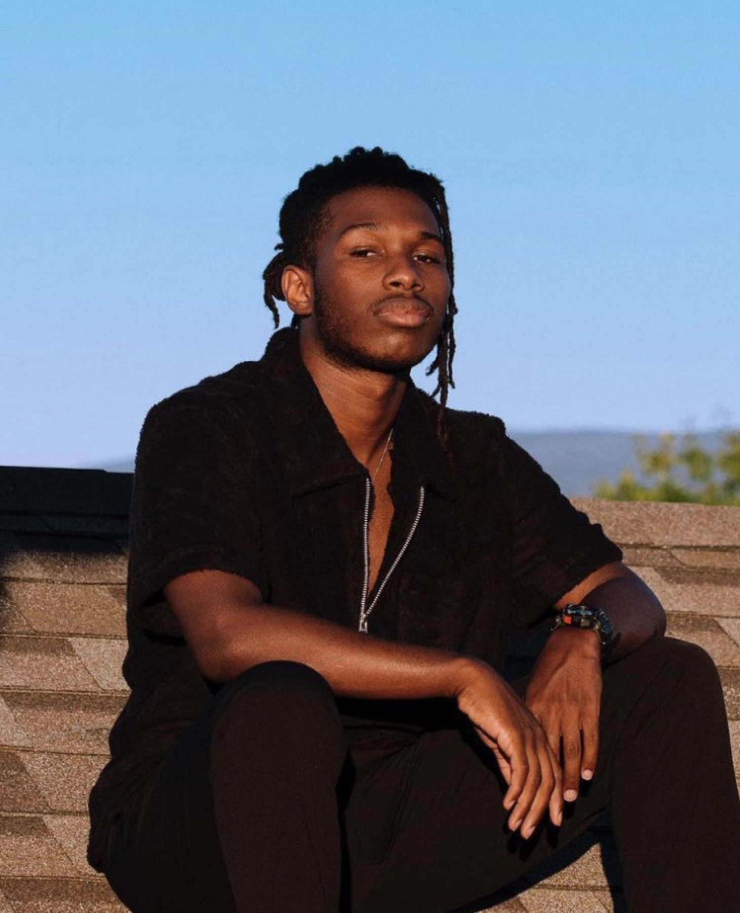 DUSHUN › Legends Café